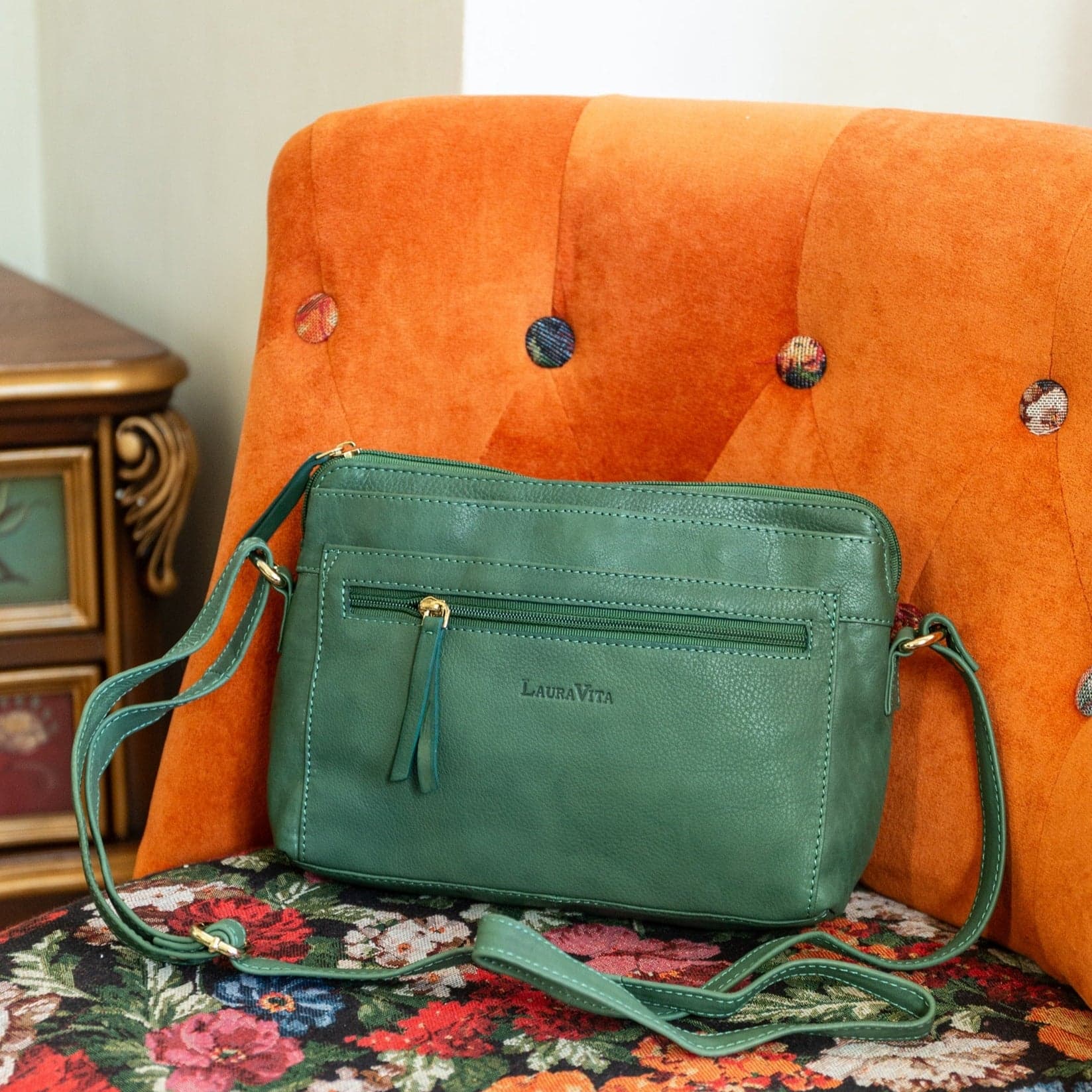 Laura Vita - Exclusive Emmanuelle leather bag | Bag