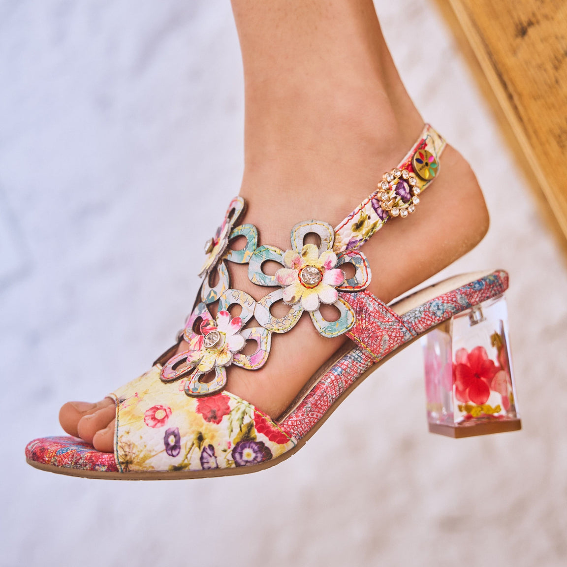 LAURAVITA.COM - Site officiel de la marque Laura Vita